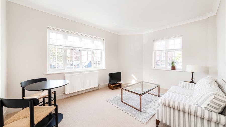 Flat for sale in Whiteheads Grove, SW3 (ref: 31894) - Douglas & Gordon