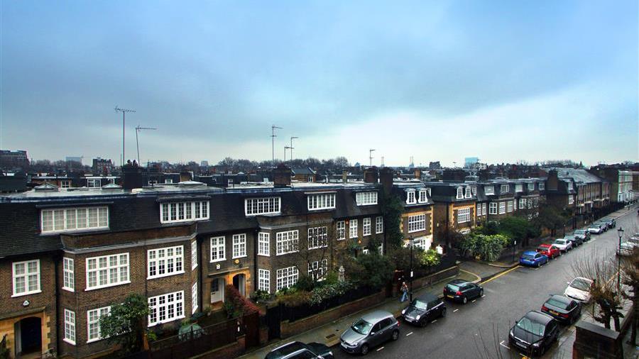 Flat to rent in Swan Court, Chelsea Manor Street, SW3 featuring a ...