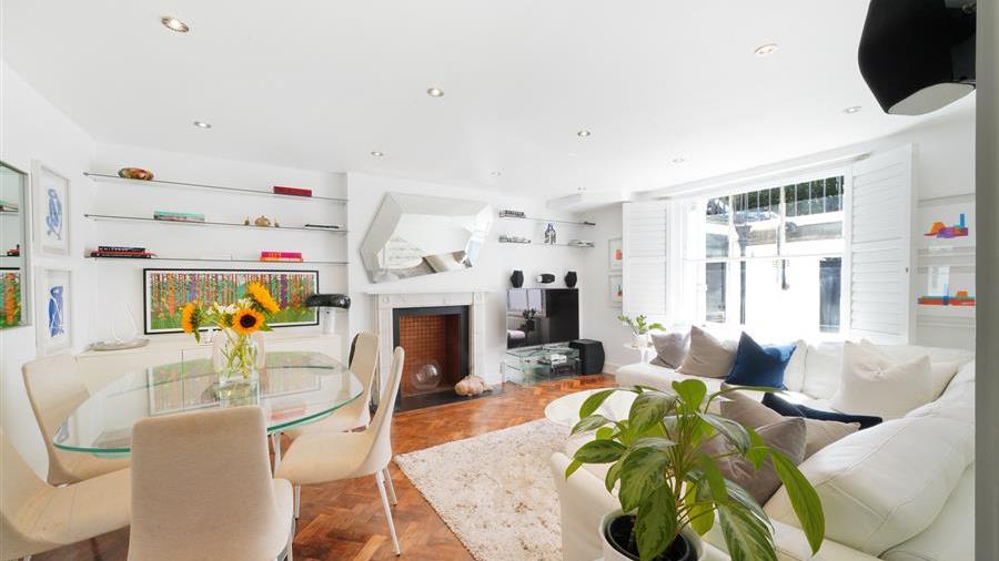 Flat for sale in Onslow Square, SW7 featuring a porter (ref: 37381 ...