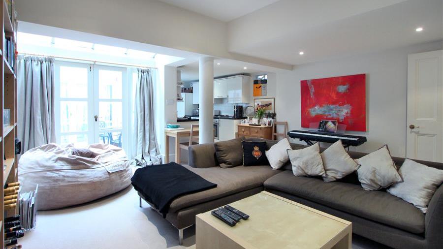 Flat for sale in Charlwood Place, SW1V (ref: 38279) - Douglas & Gordon