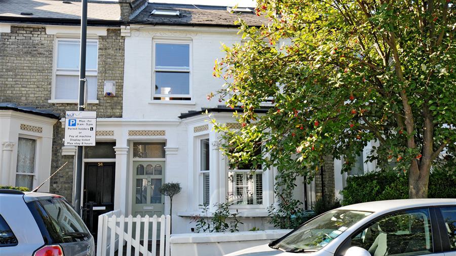 House for sale in Carthew Road, W6 featuring a garden (ref: 40051 ...