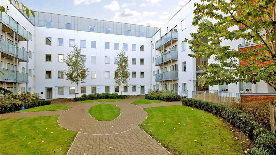 Flat for sale in Du Cane Road, W12 (ref: 40604) - Douglas & Gordon