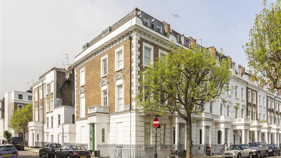 Property for sale in Alderney Street, SW1V featuring a balcony and a ...