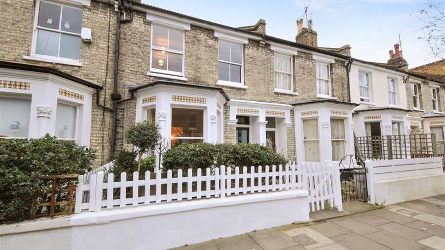 House for sale in Carthew Road, W6 featuring a garden (ref: 51248 ...