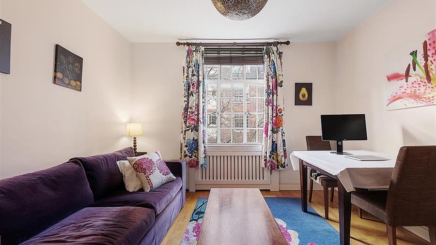 Flat for sale in Daver Court, Chelsea Manor Street, SW3 featuring a ...