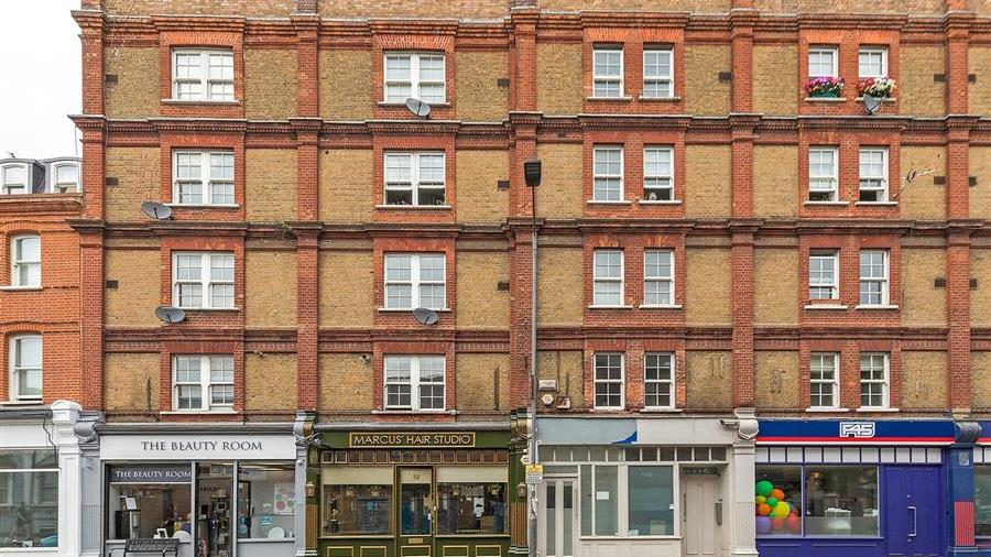 Flat for sale in Dawes Road, SW6 (ref: 52118) - Douglas & Gordon