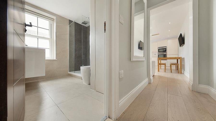 Flat for sale in Dawes Road, SW6 (ref: 52118) - Douglas & Gordon