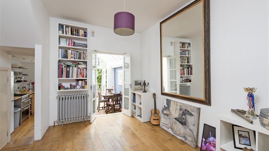 Property for sale in Carthew Road, W6 featuring a garden (ref: 55329 ...