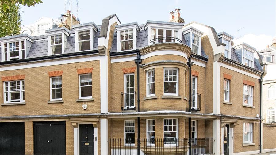House to rent in D'Oyley Street, SW1X featuring a garden and a garage ...