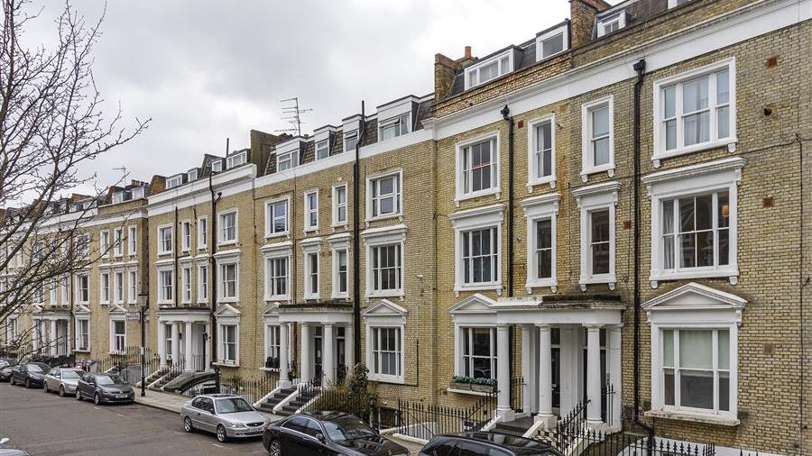 Flat to rent in Eardley Crescent, SW5 (ref: 58857) - Douglas & Gordon