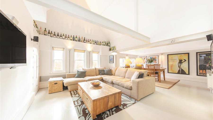 Flat for sale in Old Chesterton Building, Battersea Park Road, SW11 ...