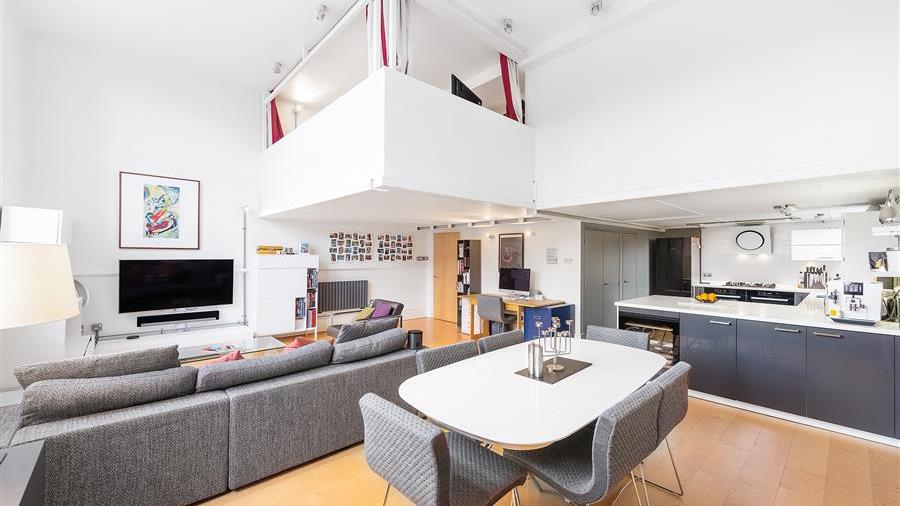 Flat for sale in Old Chesterton Building, Battersea Park Road, SW11 ...