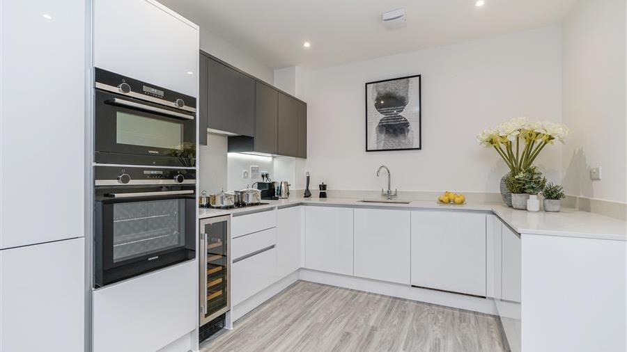 Flat for sale in Rosewater Court, Beaumont Road, SW19 (ref: 68960 ...