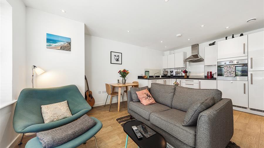 Flat for sale in Florence Way, SW12 featuring a garden and off-street ...