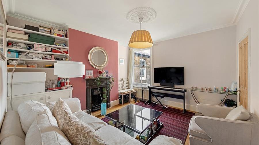 Flat for sale in Sulgrave Road, W6 (ref: 70488) - Douglas & Gordon