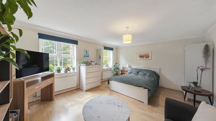 Property for sale in Muir Drive, SW18 featuring a garden, a garage and ...