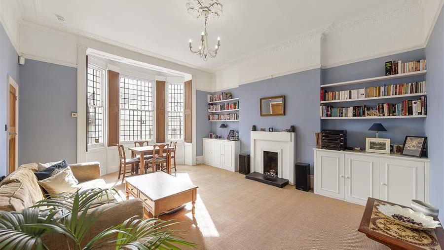 Flat for sale in Cromer Villas Road, SW18 (ref: 76192) - Douglas & Gordon
