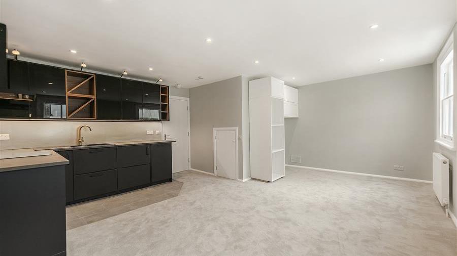 Flat for sale in Belgrave Road, SW1V featuring a lift (ref: 76793 ...