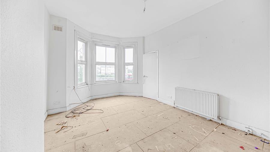 Flat for sale in Church Road, NW10 (ref: 78775) - Douglas & Gordon